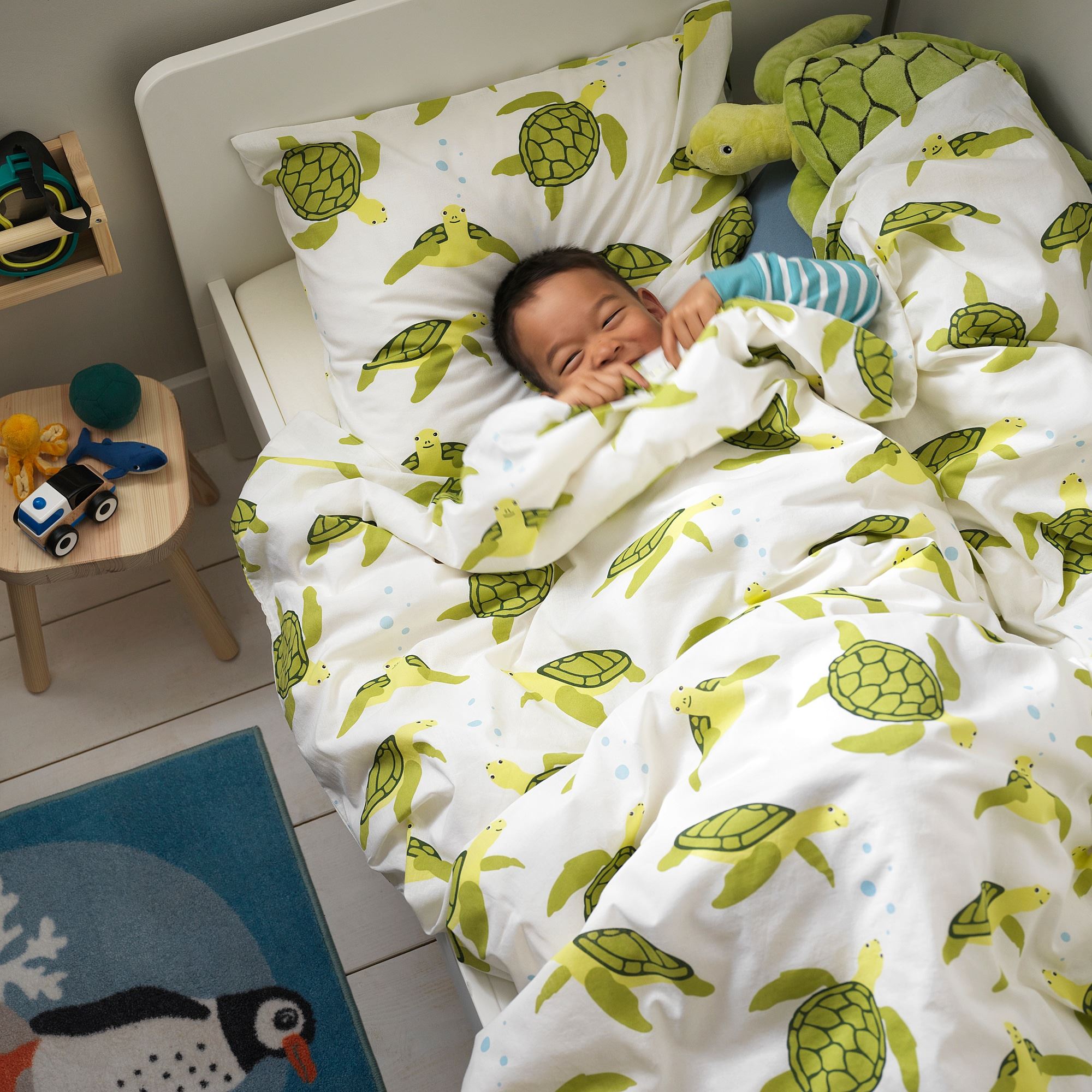 BLAVINGAD green/white 150x200/50x60 cm kids' bedding set - 30521094 | IKEA