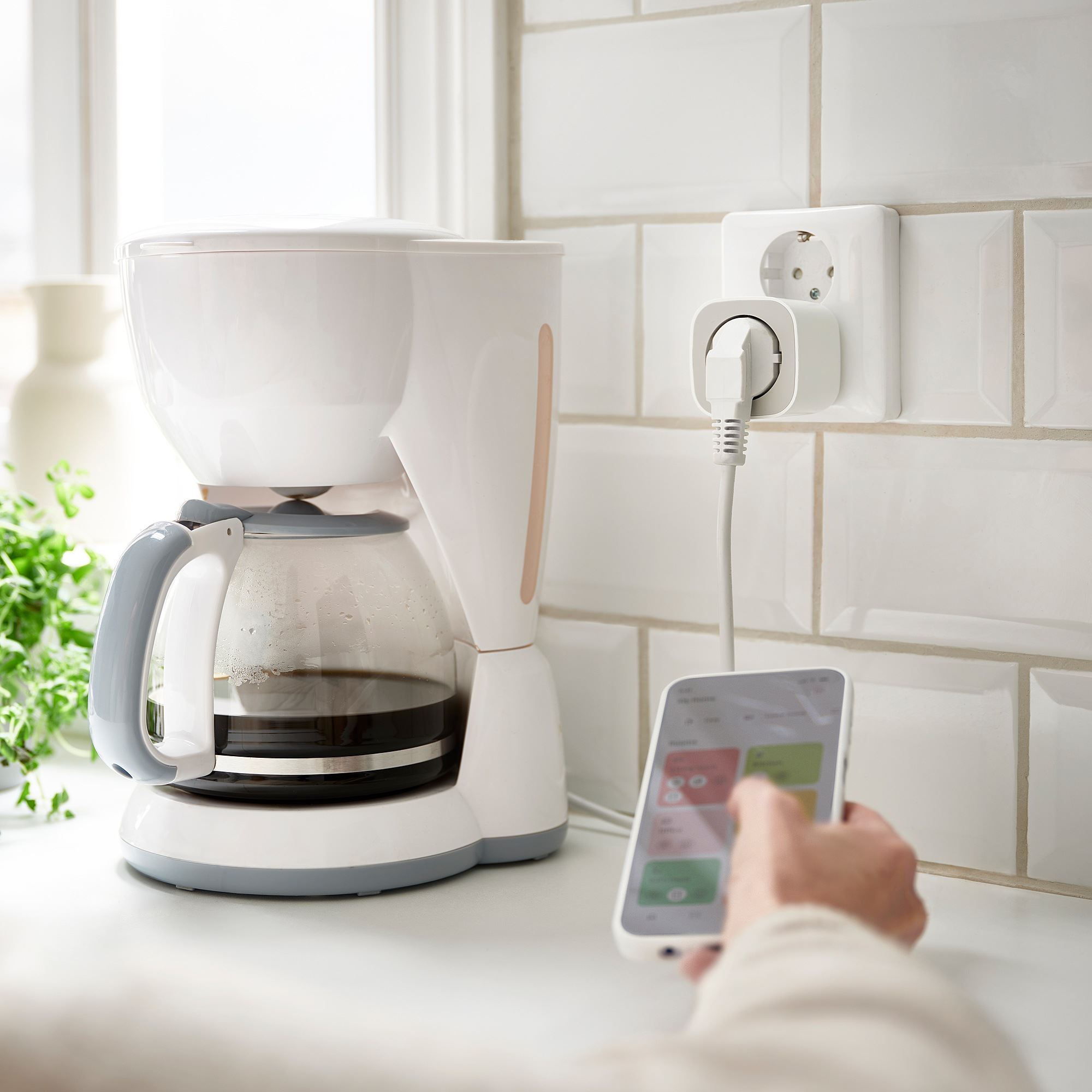 INSPELNING white smart plug - 00569836 | IKEA