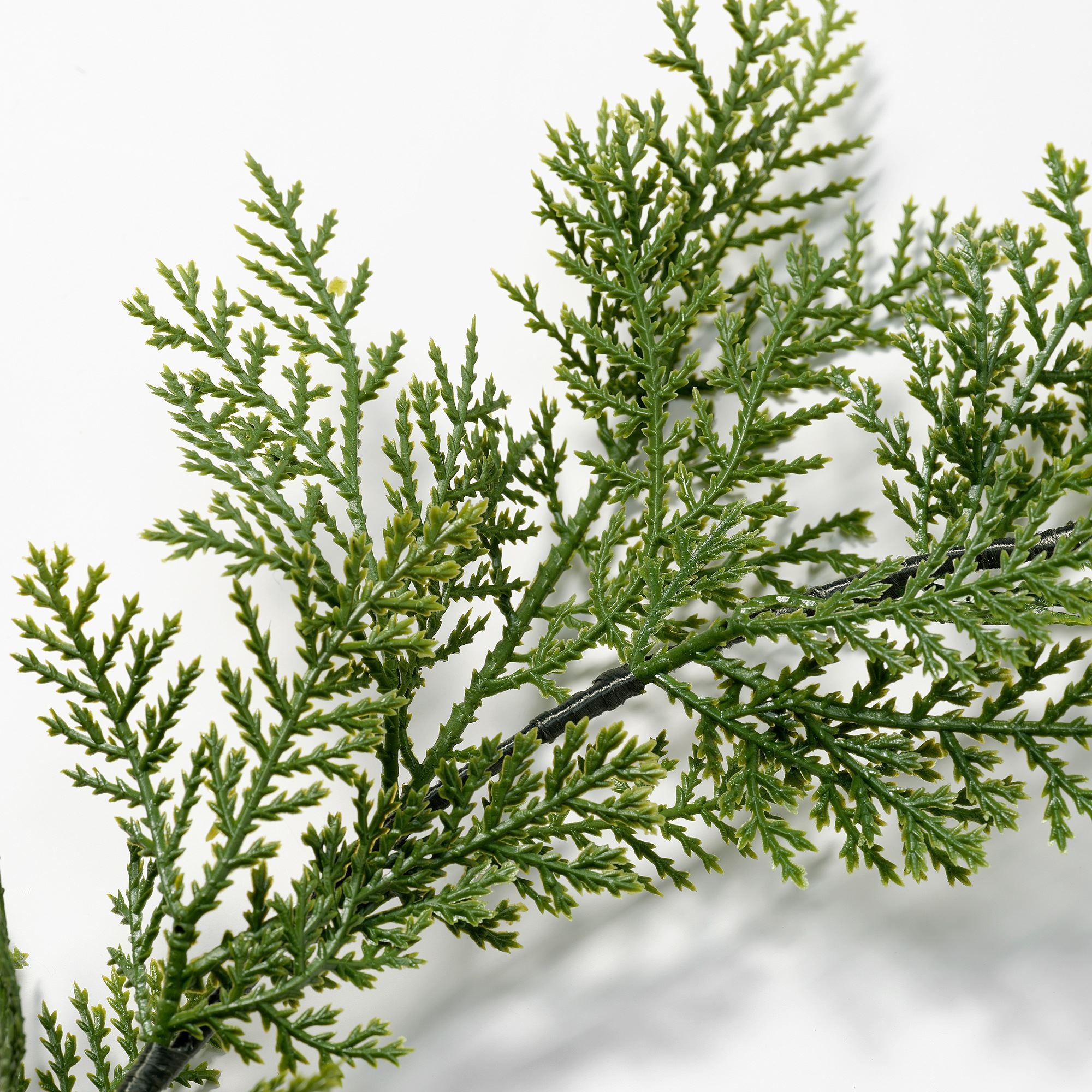 VINTERFINT green 1.5 m artificial wreath - 40609557 | IKEA